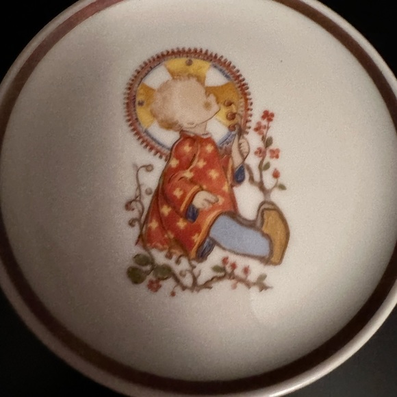 Berta Hummel | Art | The Berta Hummel Museum Mini Plate Collection ...